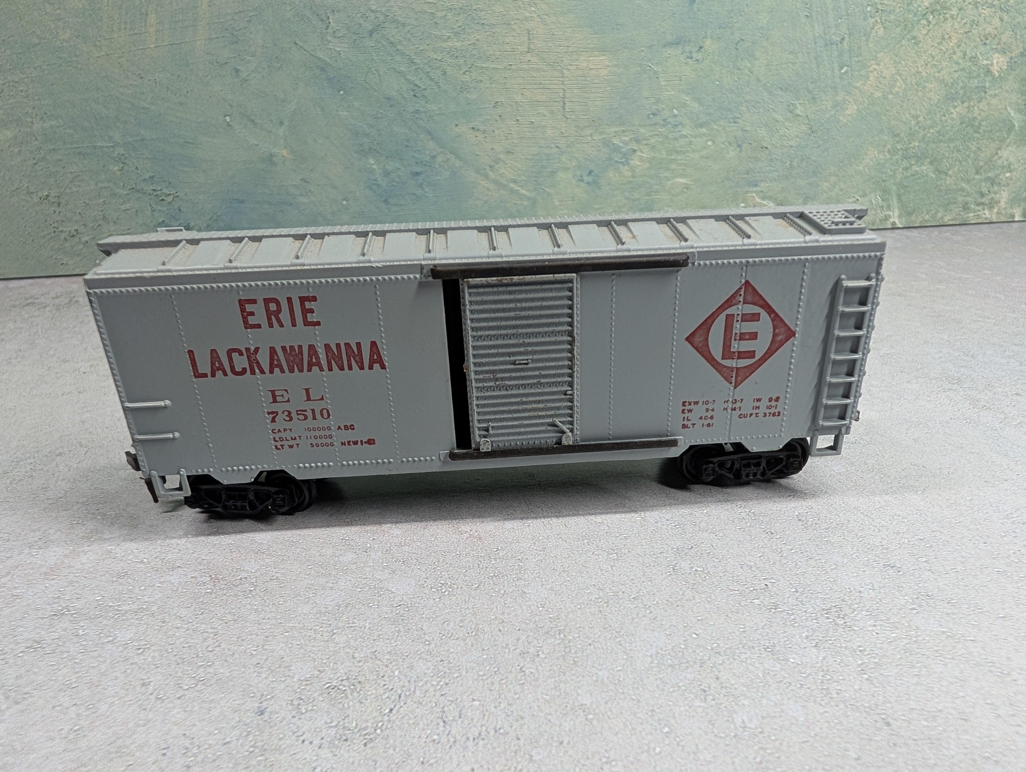 USED Varney HO Scale 40' Box Car Erie Lackawanna EL #73510