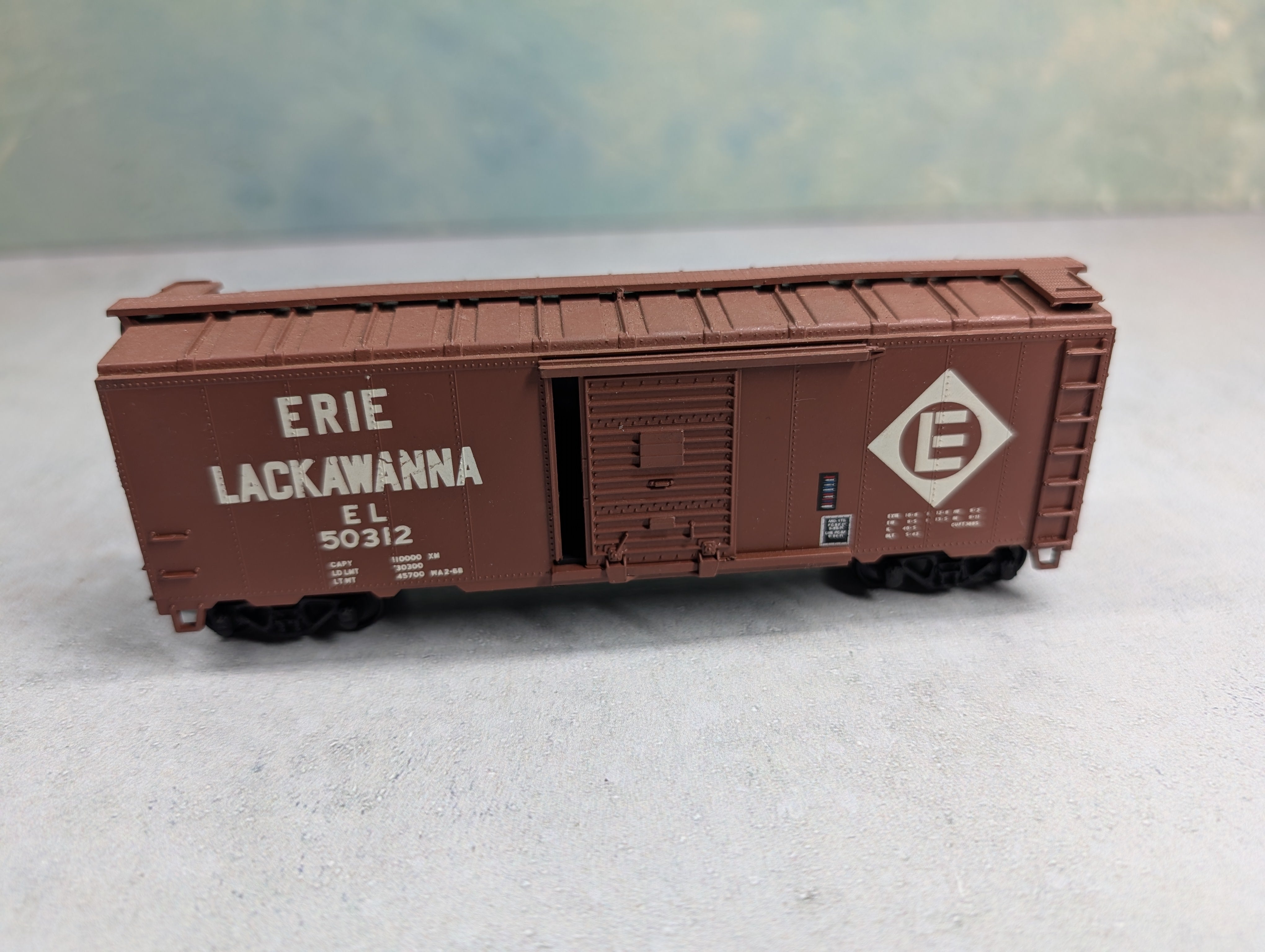 USED Athearn HO Scale 40' Box Car Erie Lackawanna EL #50312