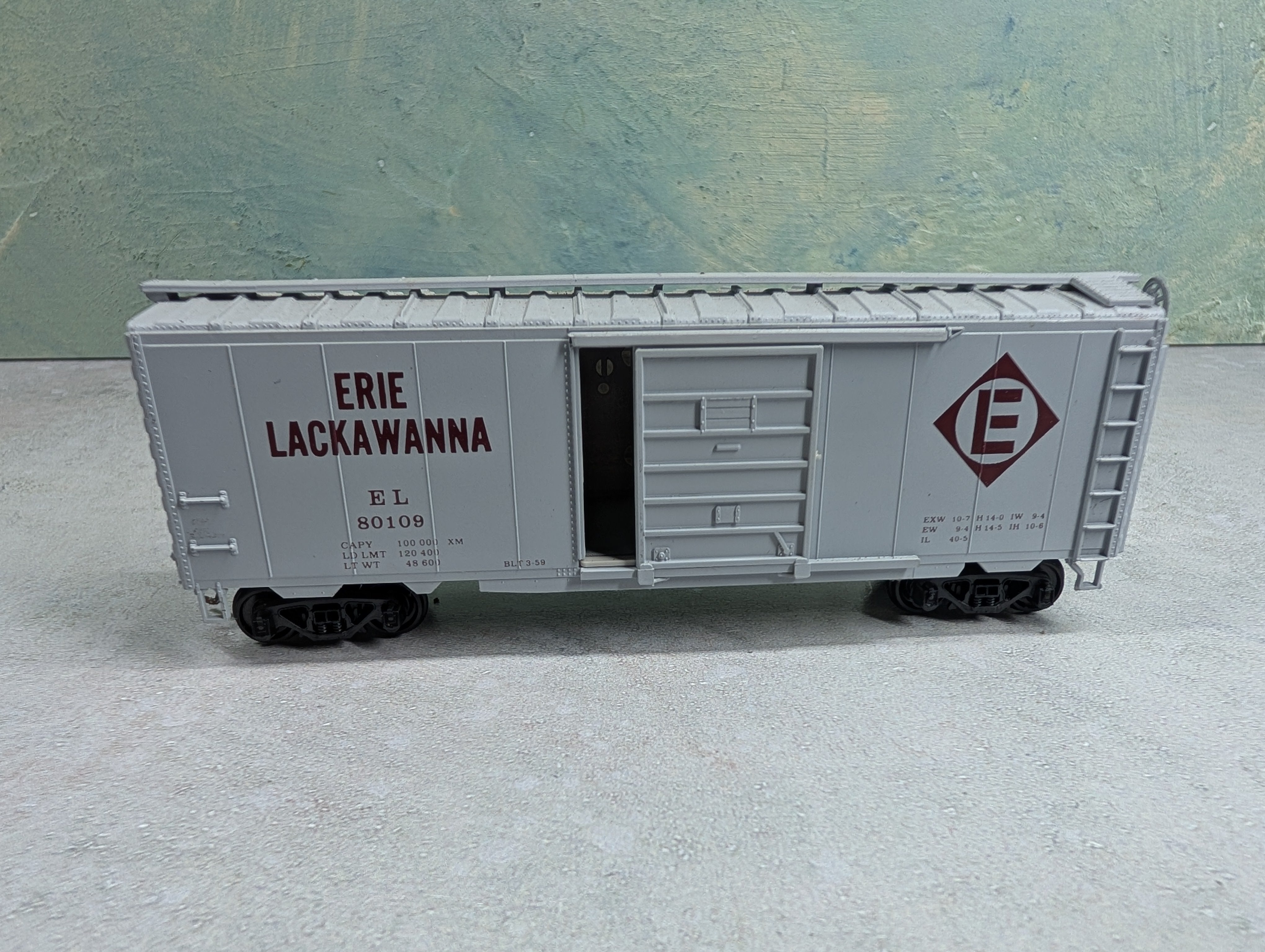 USED Con-Cor HO Scale 40' PS-1 Box Car Erie Lackawanna EL #80109