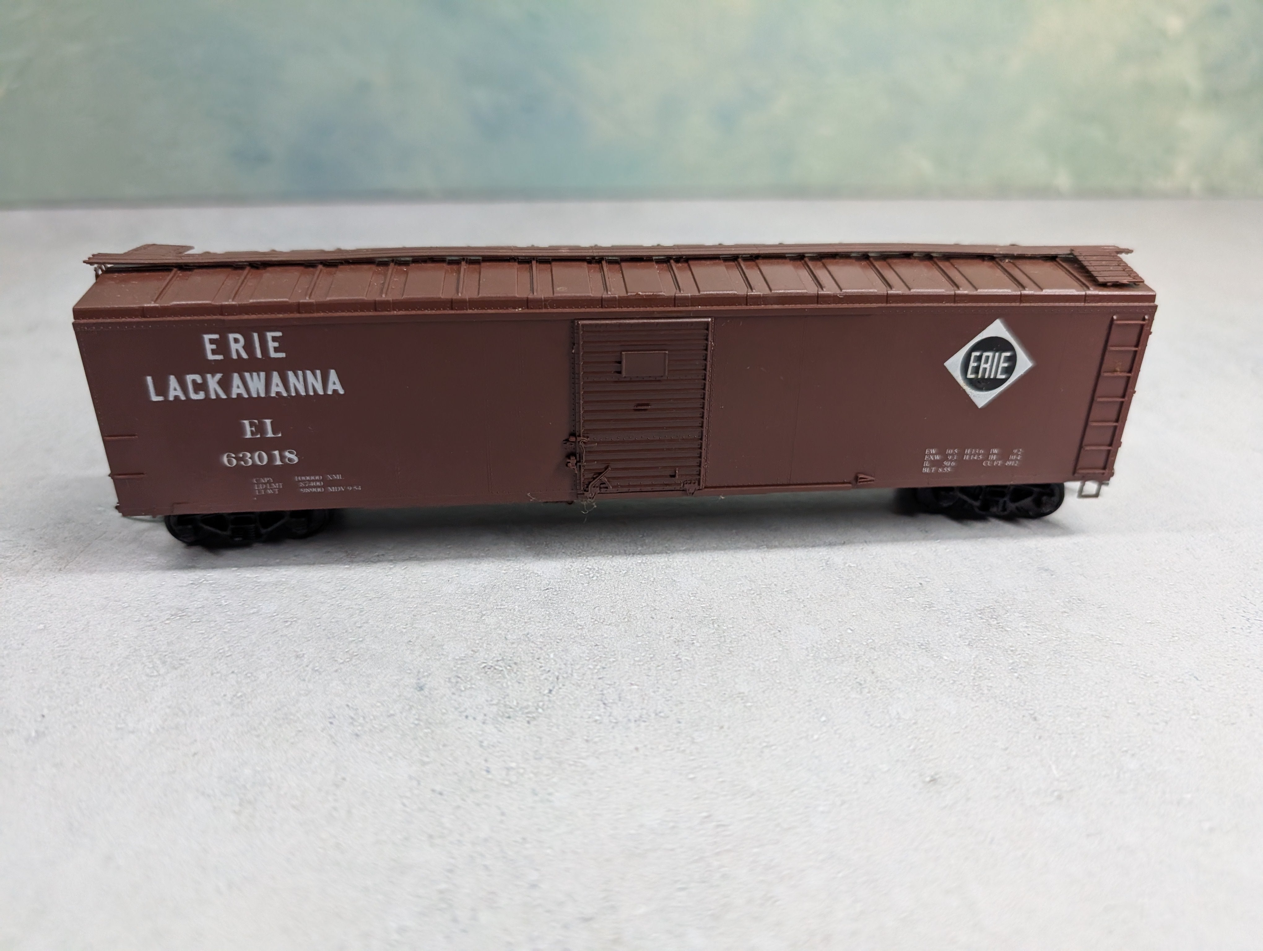 USED Bowser HO Scale 50' Box Car Erie Lackawanna EL #63018