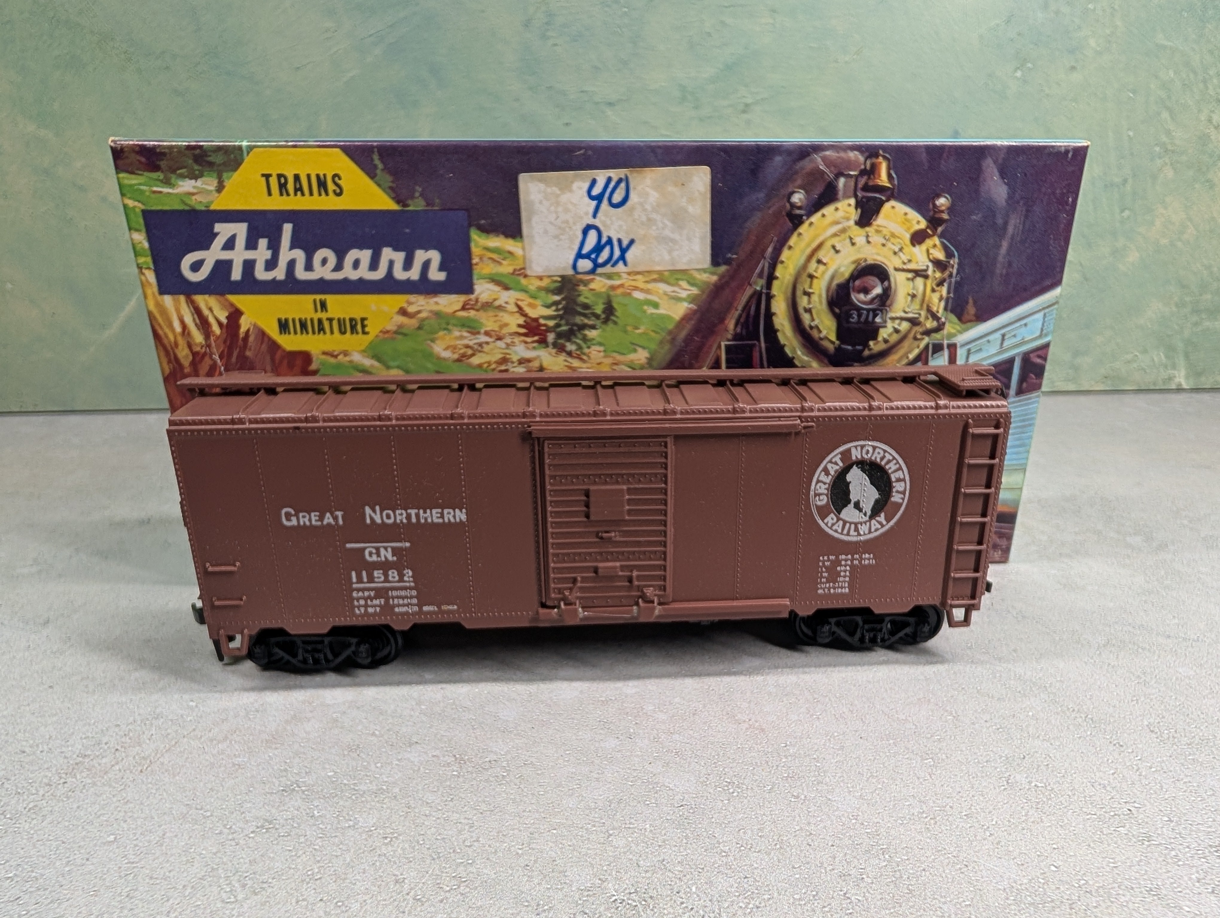 USED Athearn HO Scale 40' Box Car Great Northern GN #11582