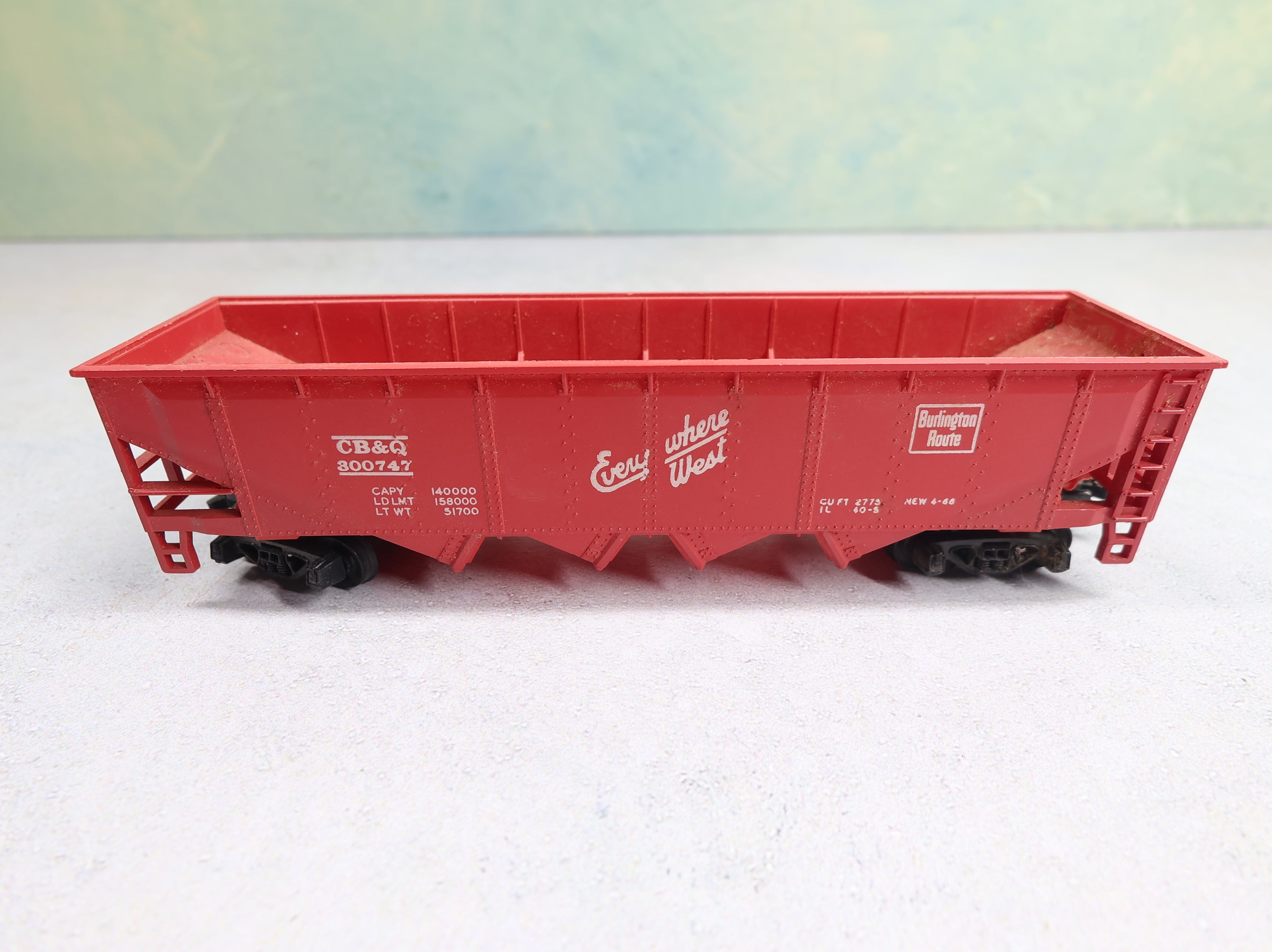 USED Tyco HO Scale Quad Hopper Burlington CB&Q #300747