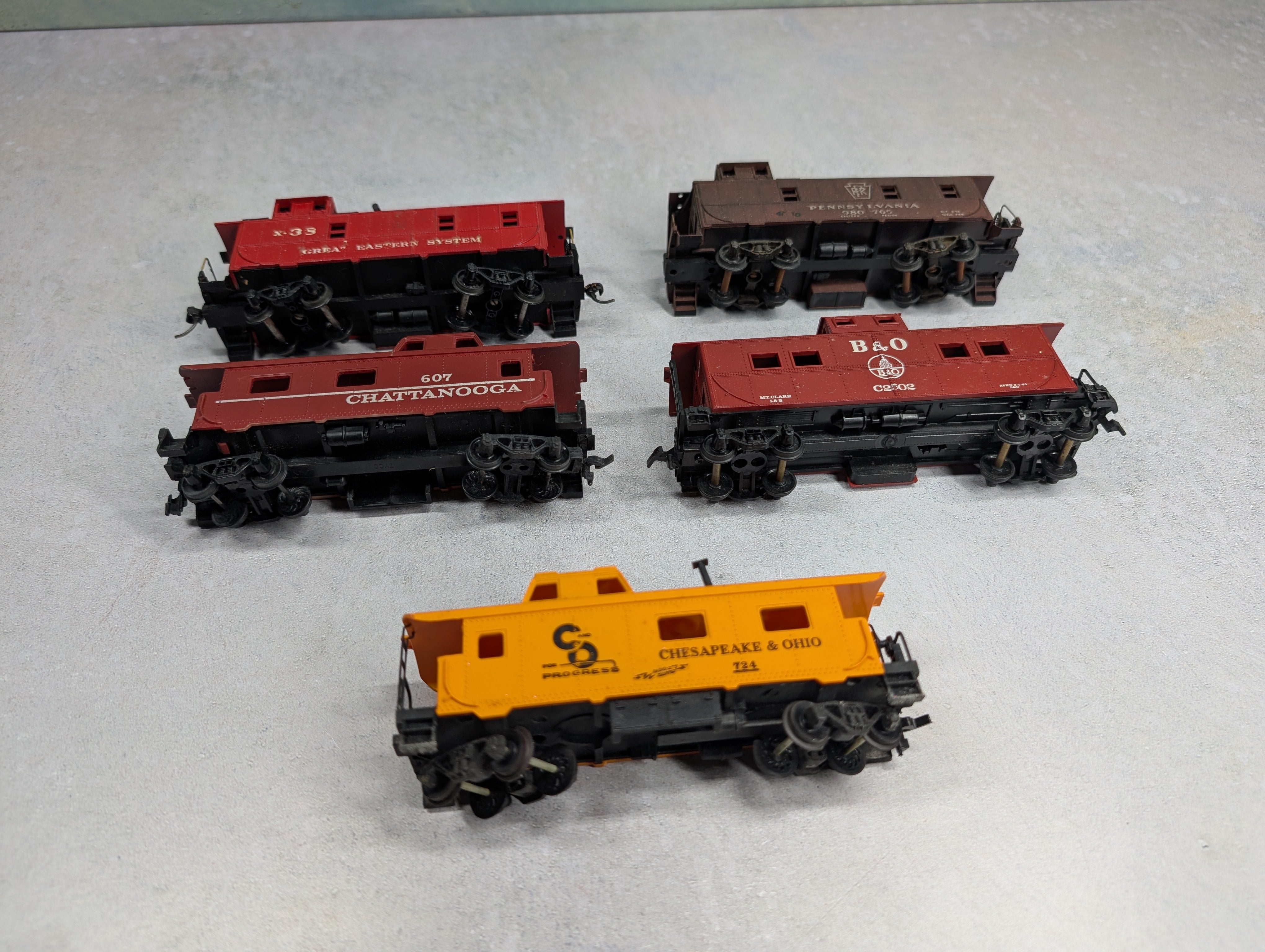 USED HO Scale Caboose B&O, C&O, PRR (5 pcs)