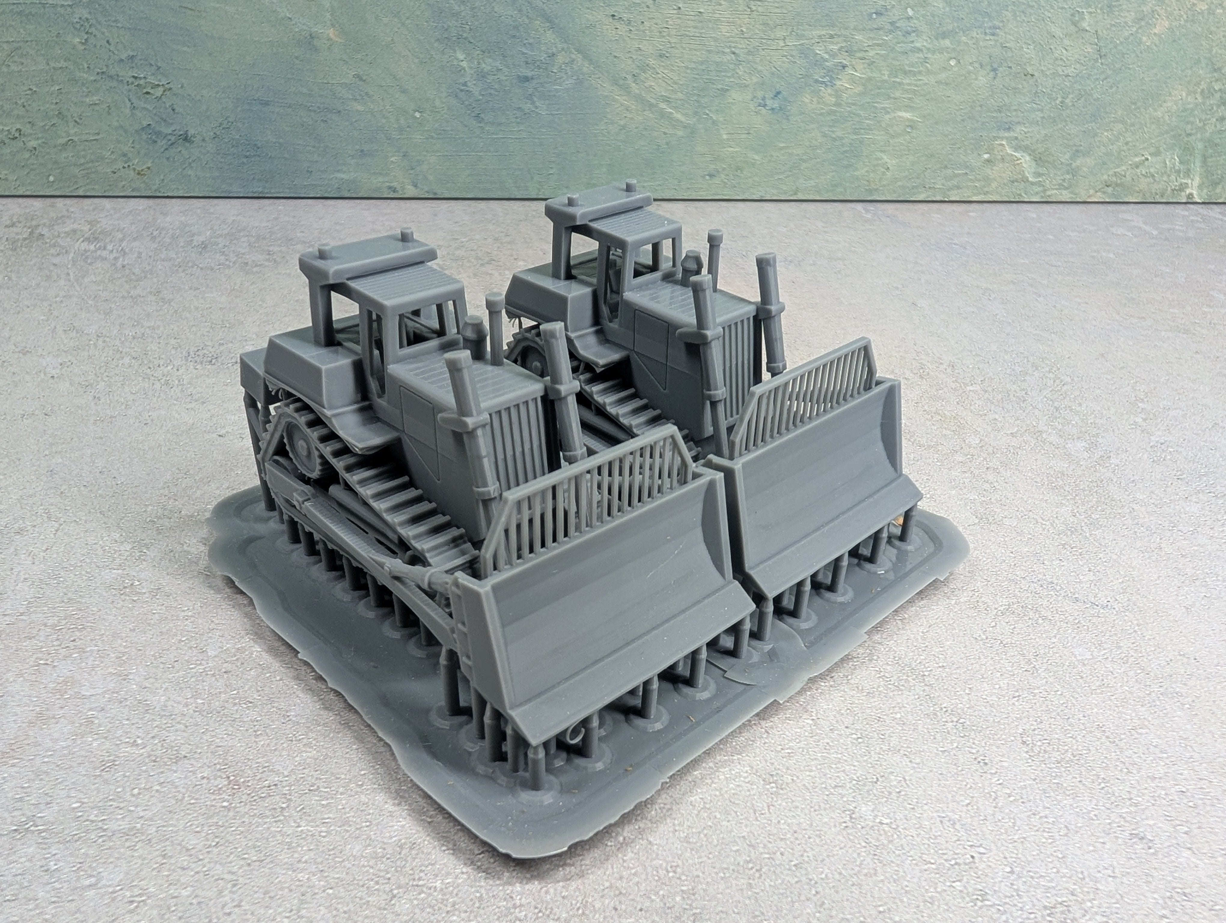 Whistle Stop Models HO3001 HO Scale Large Dozers Set of 2, Resin 3D Pr
