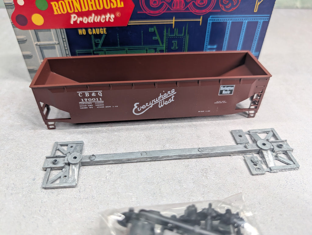 USED Roundhouse 1621 HO Scale 40' 3-Bay Offset Hopper Burlington CB&Q