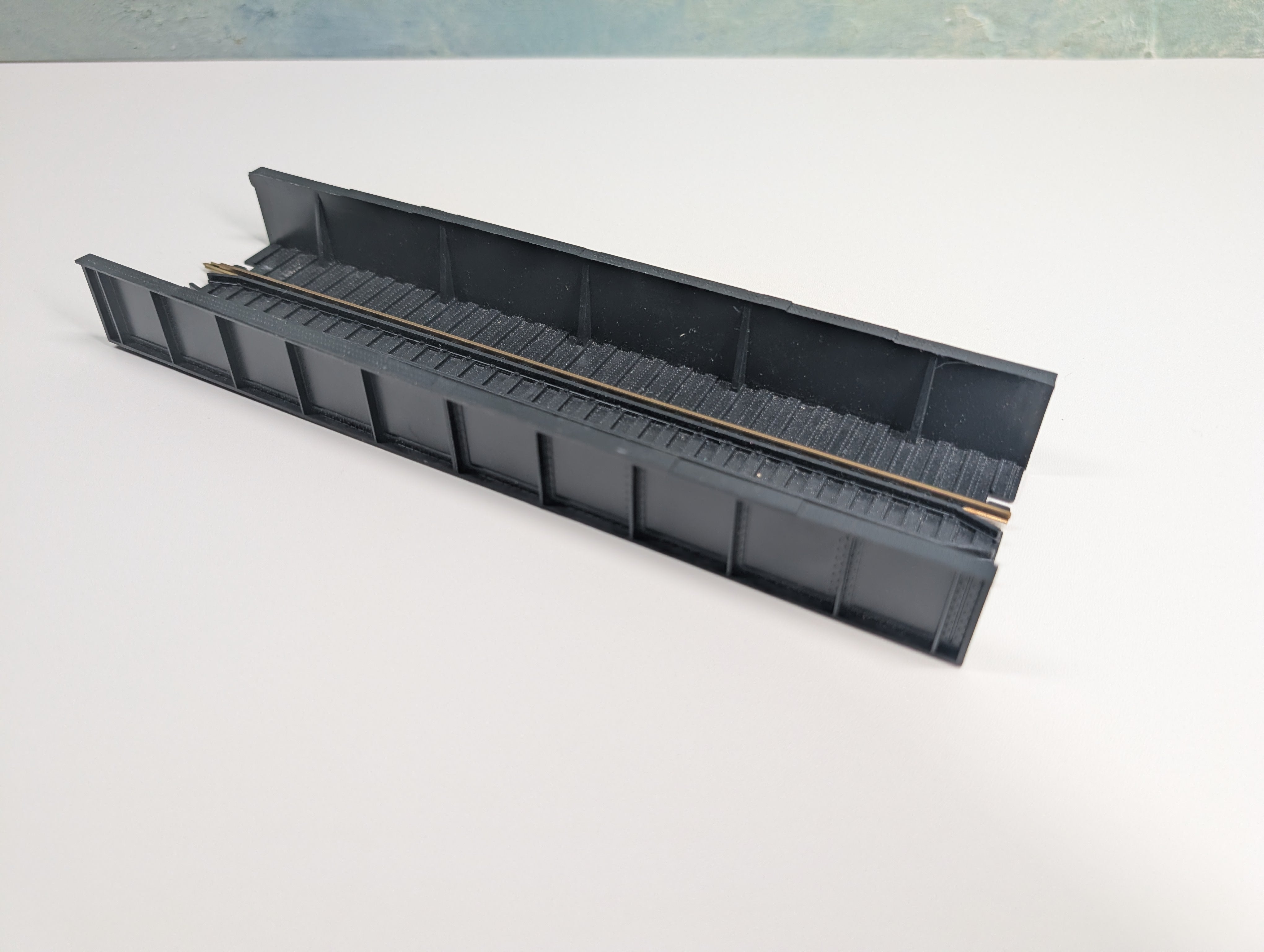 USED Atlas HO Scale Plate Girder Bridge with Code 100 Brass Track