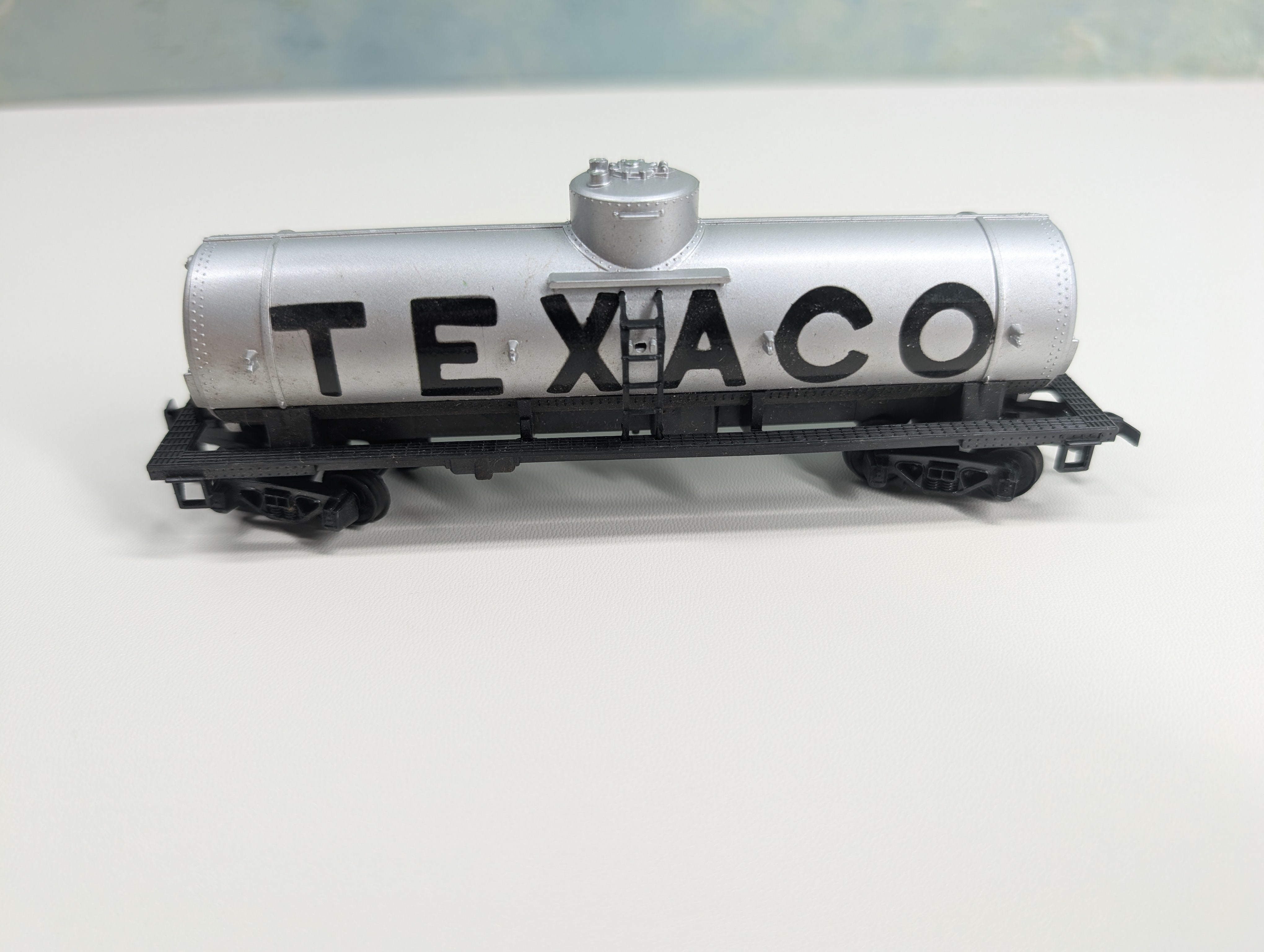 USED Tyco HO Scale Single Dome Tank Car Texaco