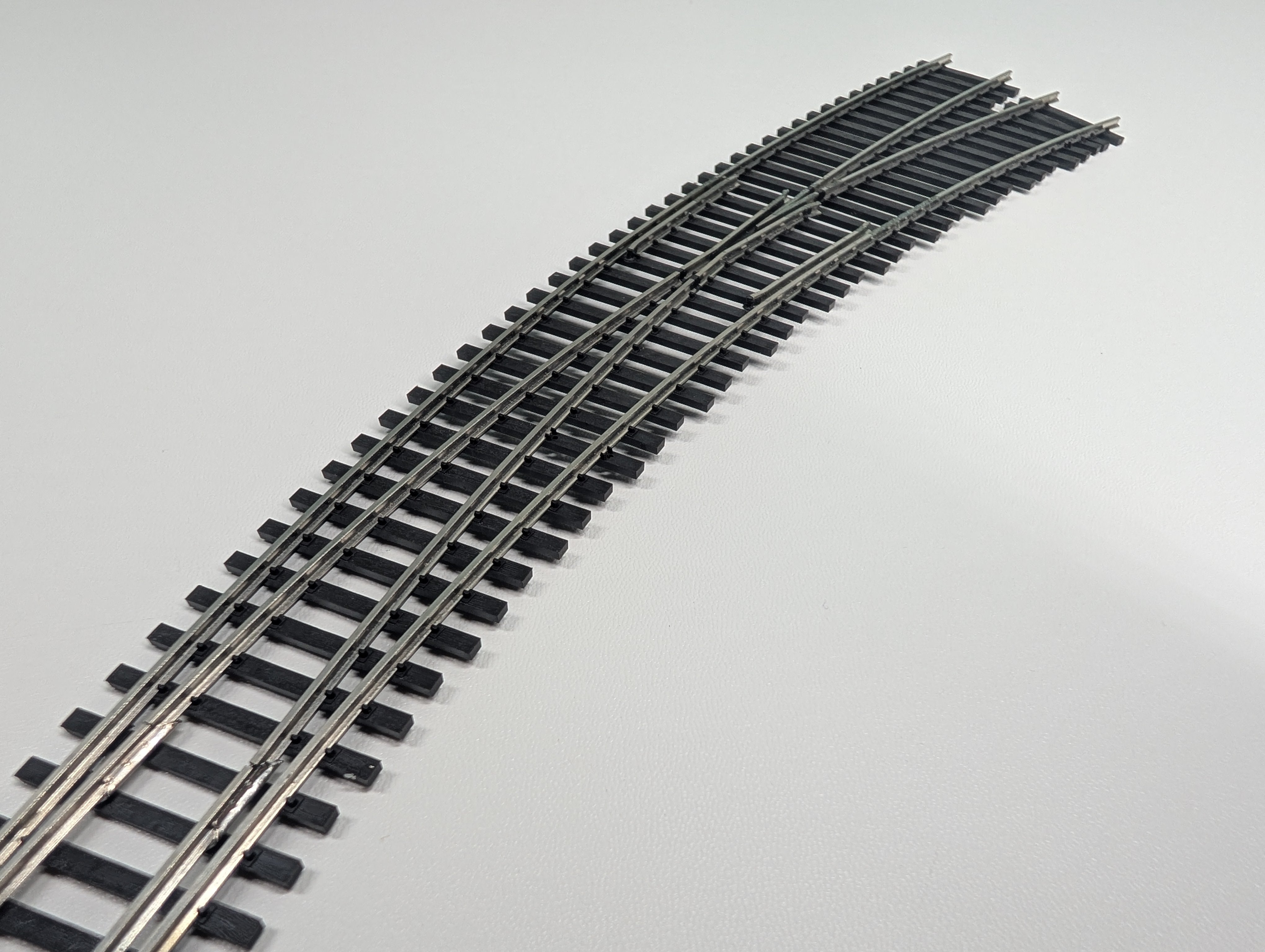 USED Walthers 948-8895 HO Scale #7 Right Hand Curved Turnout Switch Co