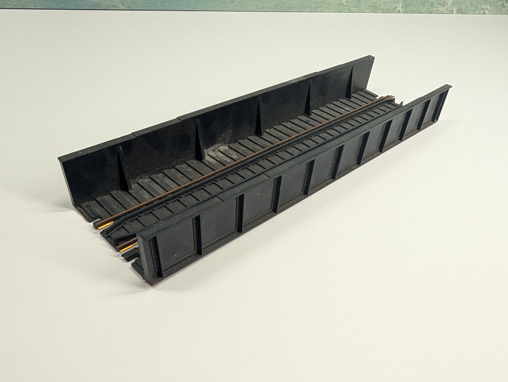 USED Atlas HO Scale 9" Plate Girder Bridge