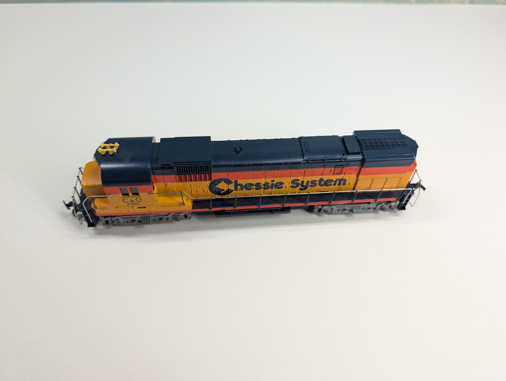 USED Tyco HO Scale Alco Century 430 Diesel Locomotive Chessie System C