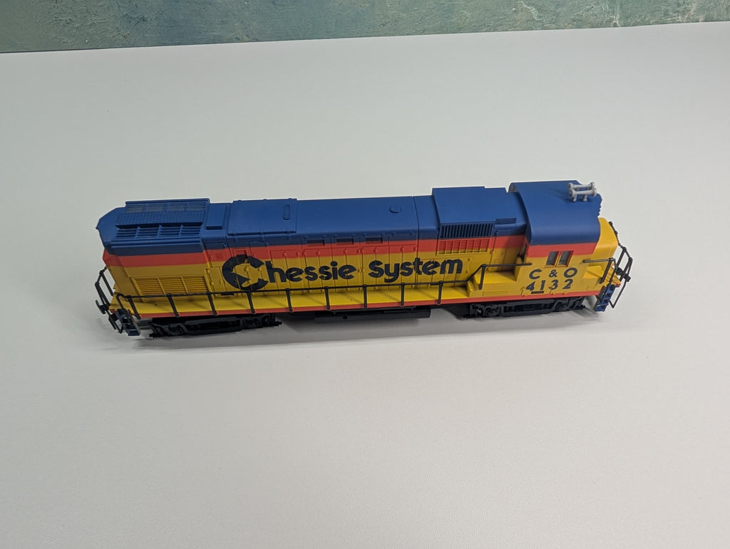 USED PEMCO HO Scale Alco Century 430 Diesel Locomotive Chessie System