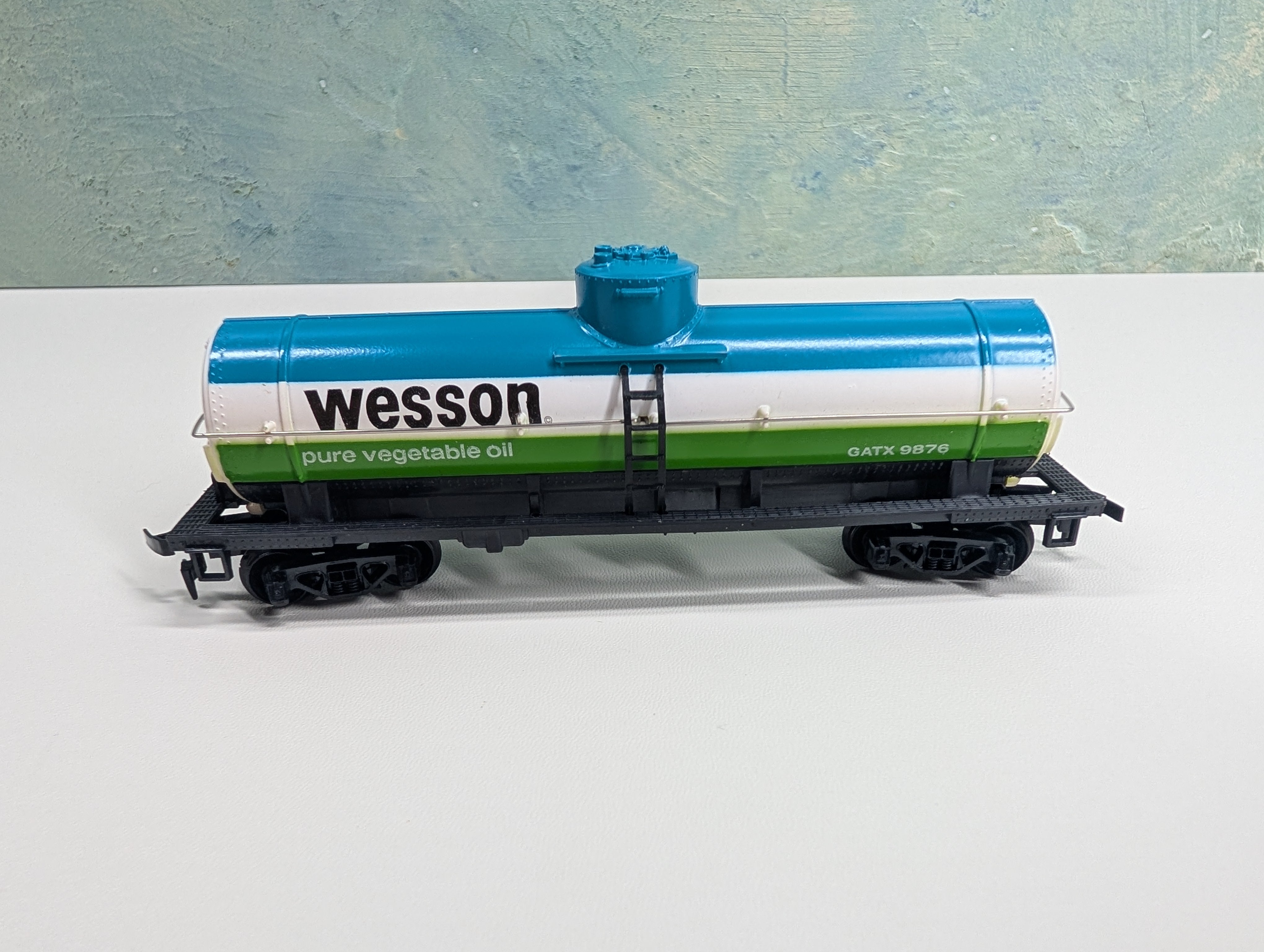 USED Tyco HO Scale Single Dome Tank Car Wesson GATX #9876