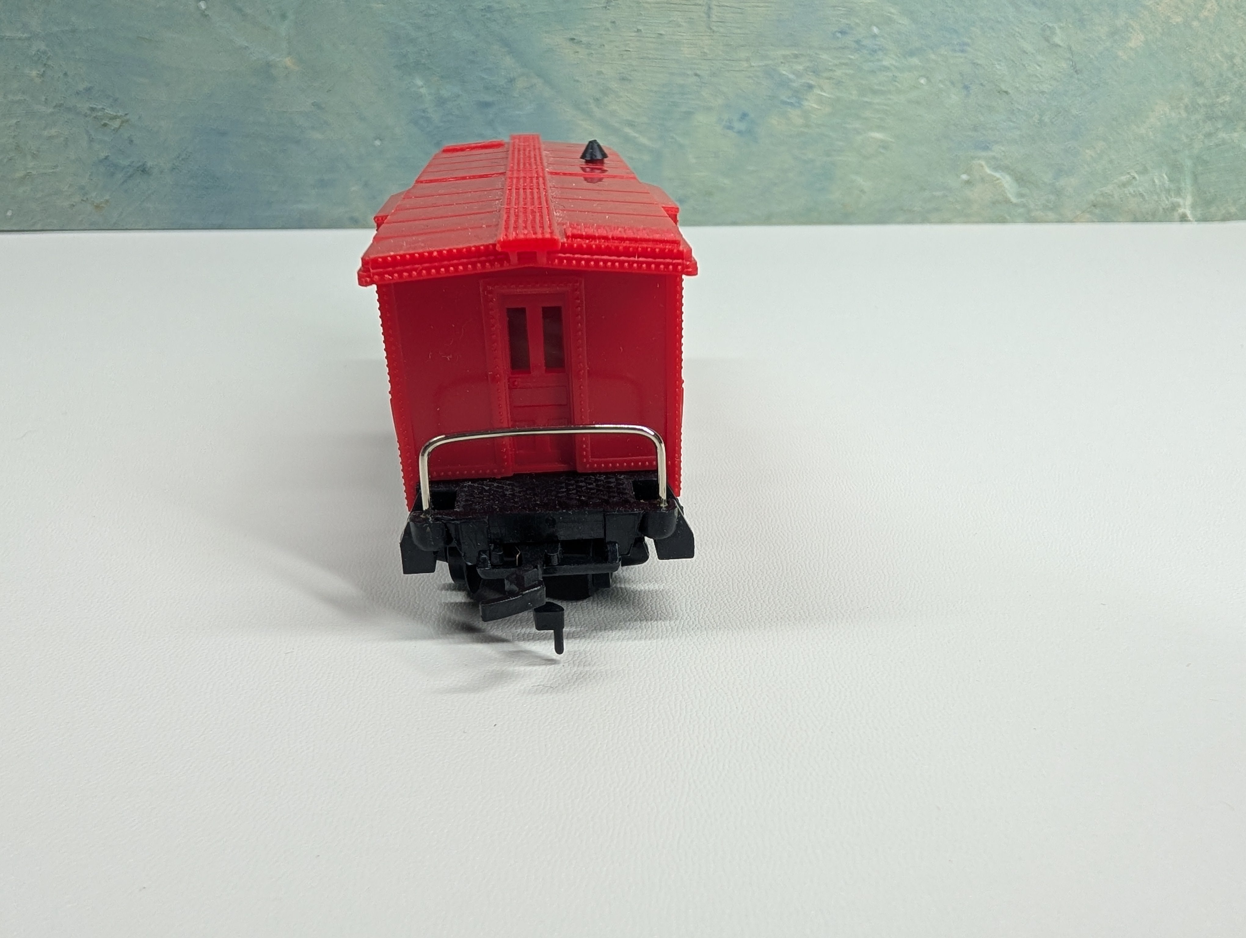USED Model Power HO Scale Bay Window Caboose Santa Fe ATSF #999056