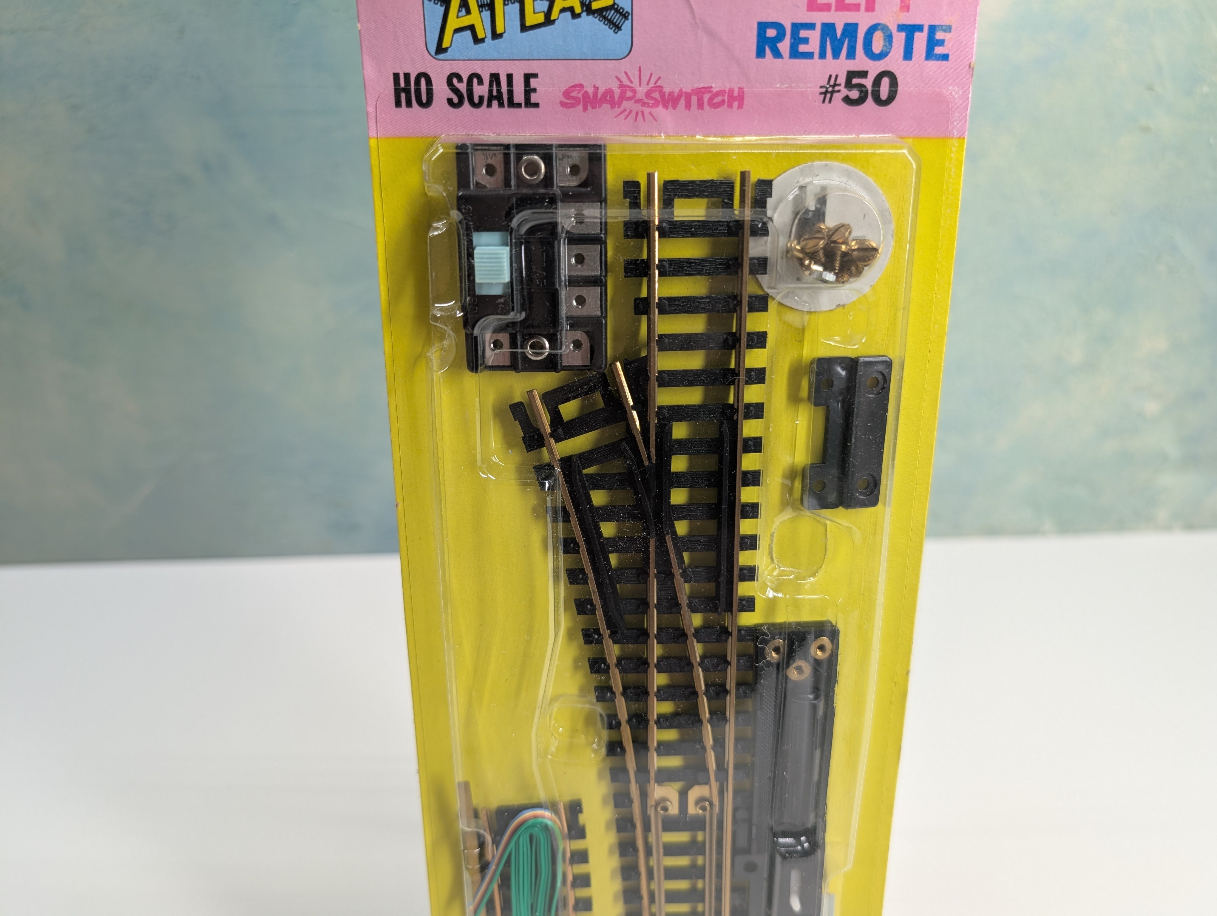 Atlas 50 HO Scale Left Remote Switch Code 100 Brass Track