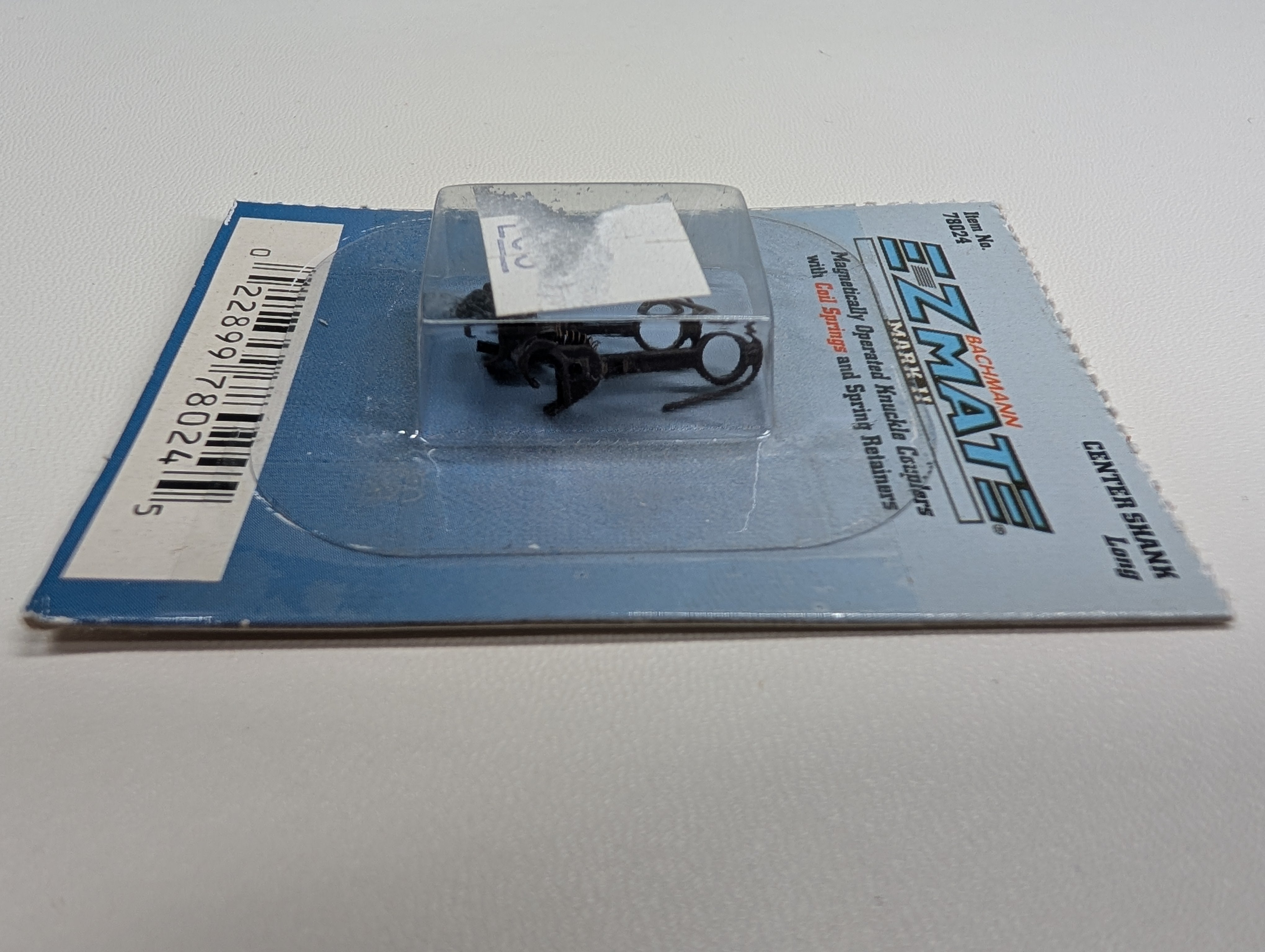 Bachmann 78024 HO Scale Center Shank, Long E-Z Mate Couplers (2 pcs)