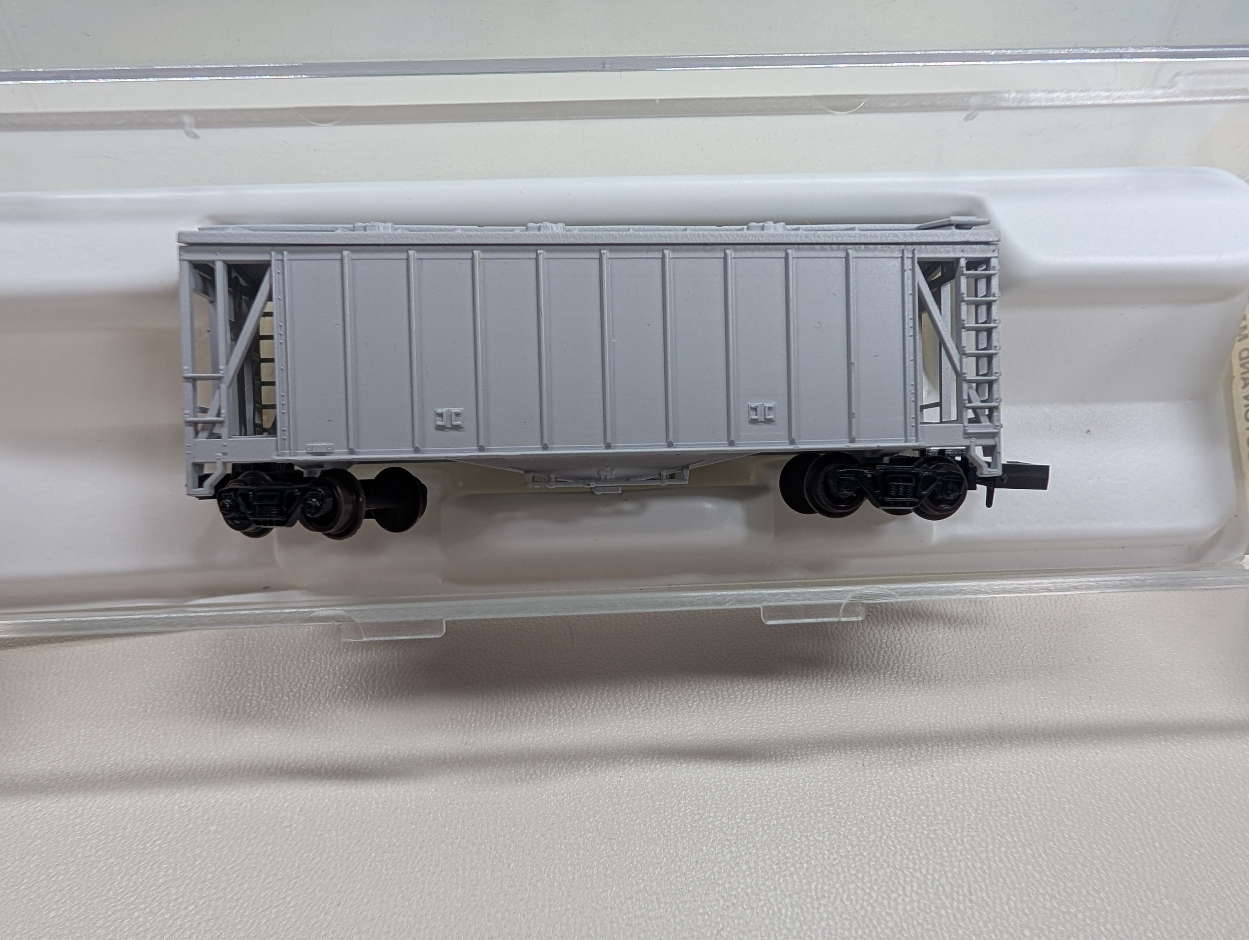 Atlas 3857 N Scale GATX Airslide Covered Hopper Boston and Maine BM #5