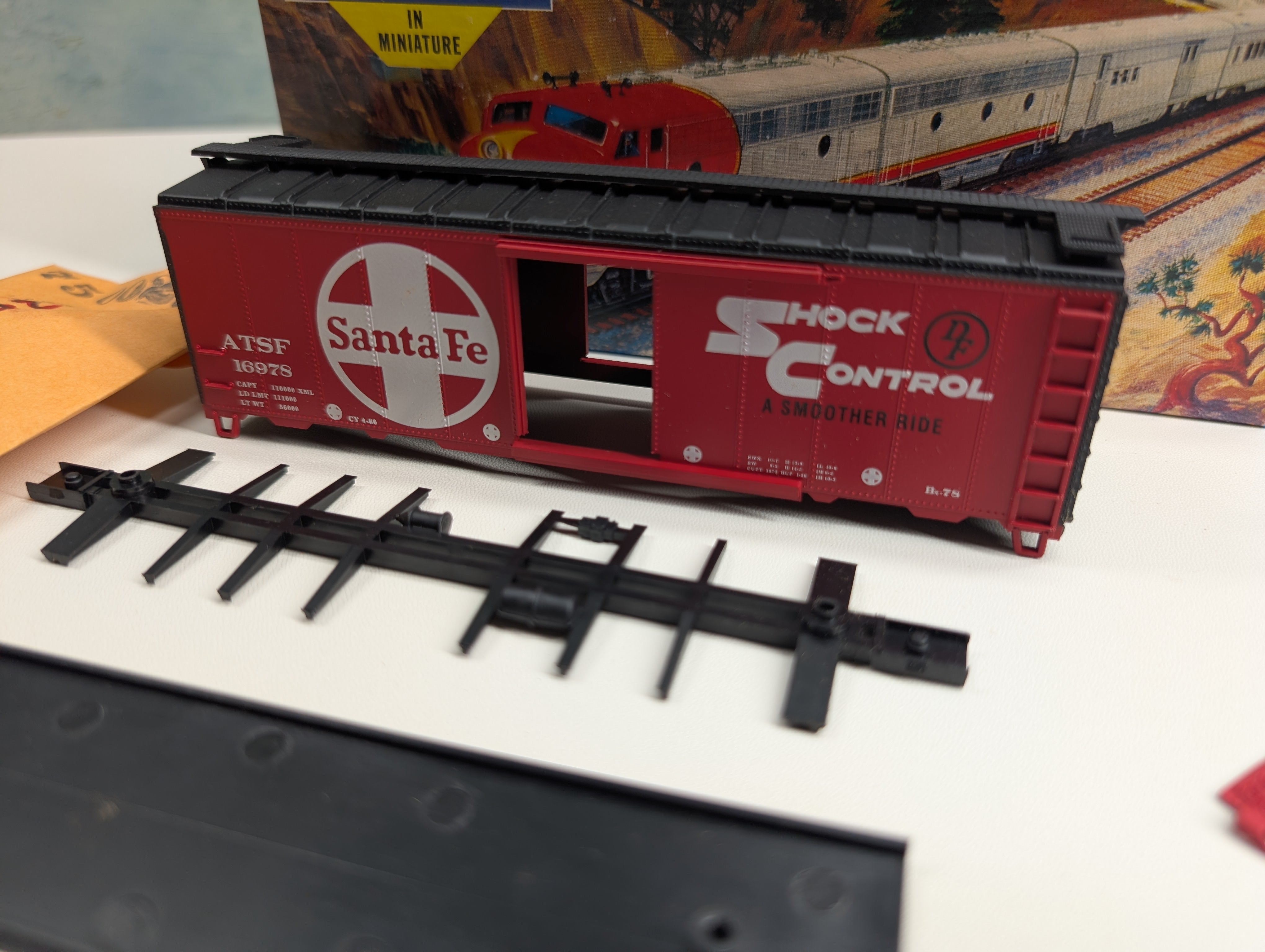 USED Athearn HO Scale 40' AAR Box Car Santa Fe ATSF #16978 KIT